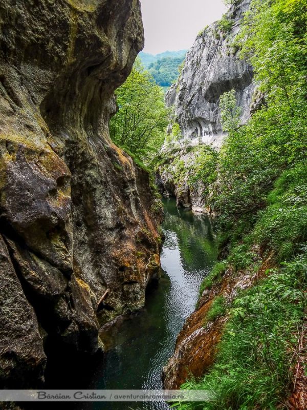 Cheile Corcoaiei, Valea Cernei - Aventura in Romania
