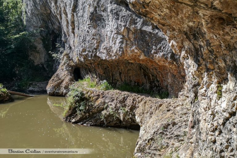Chei, Cele mai frumoase chei din Romania - Aventura in Romania