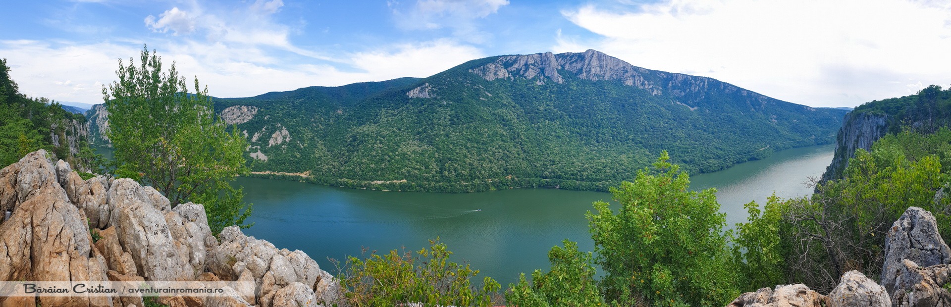 Știrbatul Mare, Serbia, Țări străine - Aventură în România