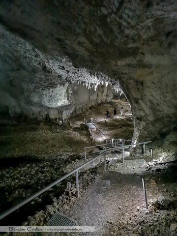 Peștera Meziad, Peșteri - Aventură în România