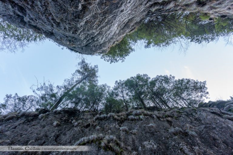 Prăpăstiile Zărneștilor, Munții Piatra Craiului, Chei - Aventură în România